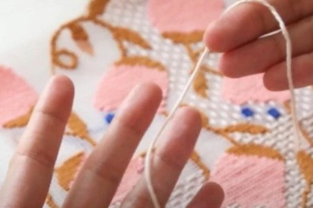 Long Stitch / Satin Stitch - Needlepoint Tutorial – Unwind Studio