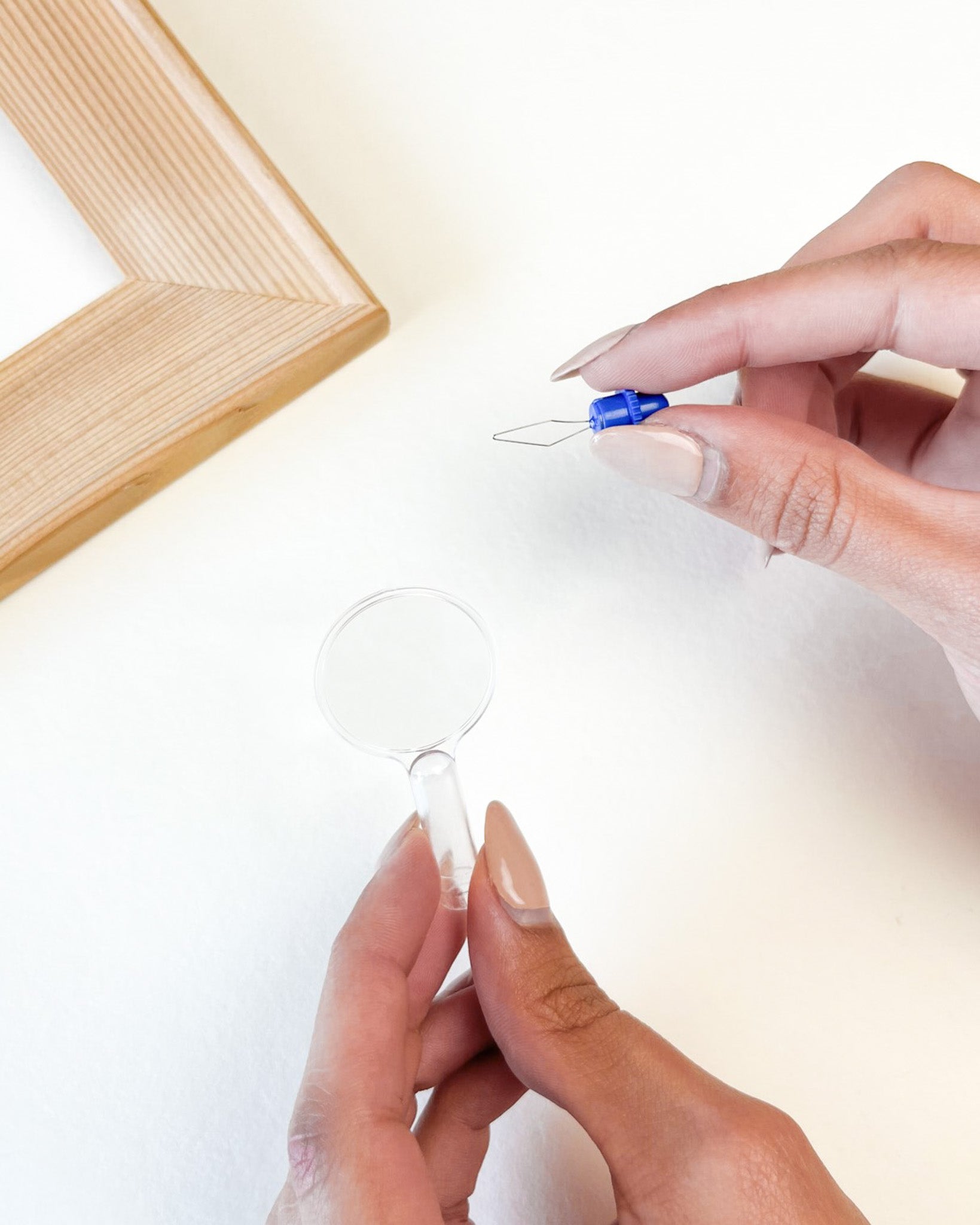 Needle Threader with Magnifier – Unwind Studio