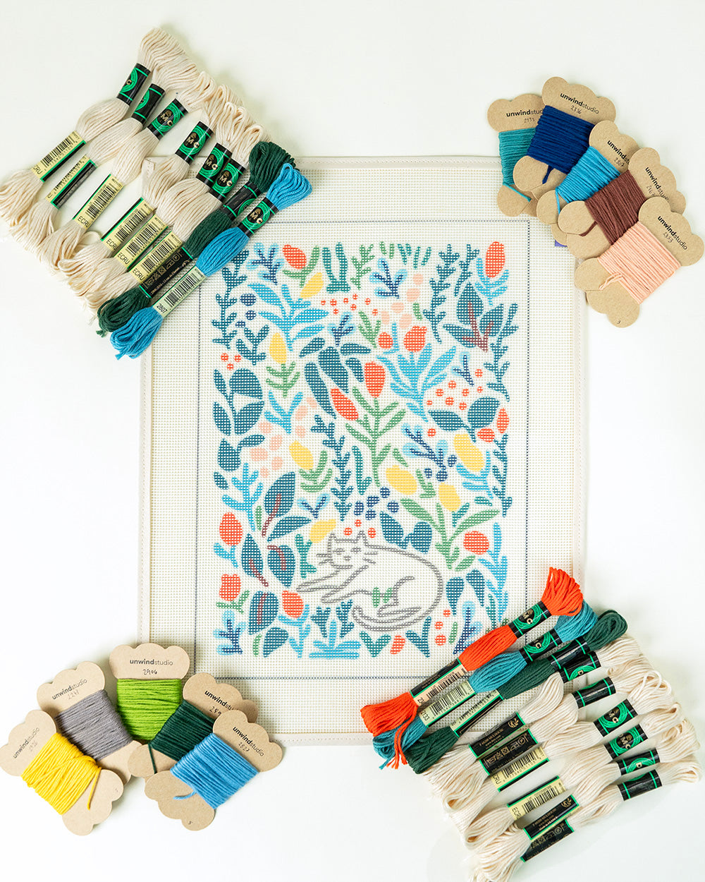 Zeitgenössisches Stickset „Frühlingskatze“ – Unwind Studio