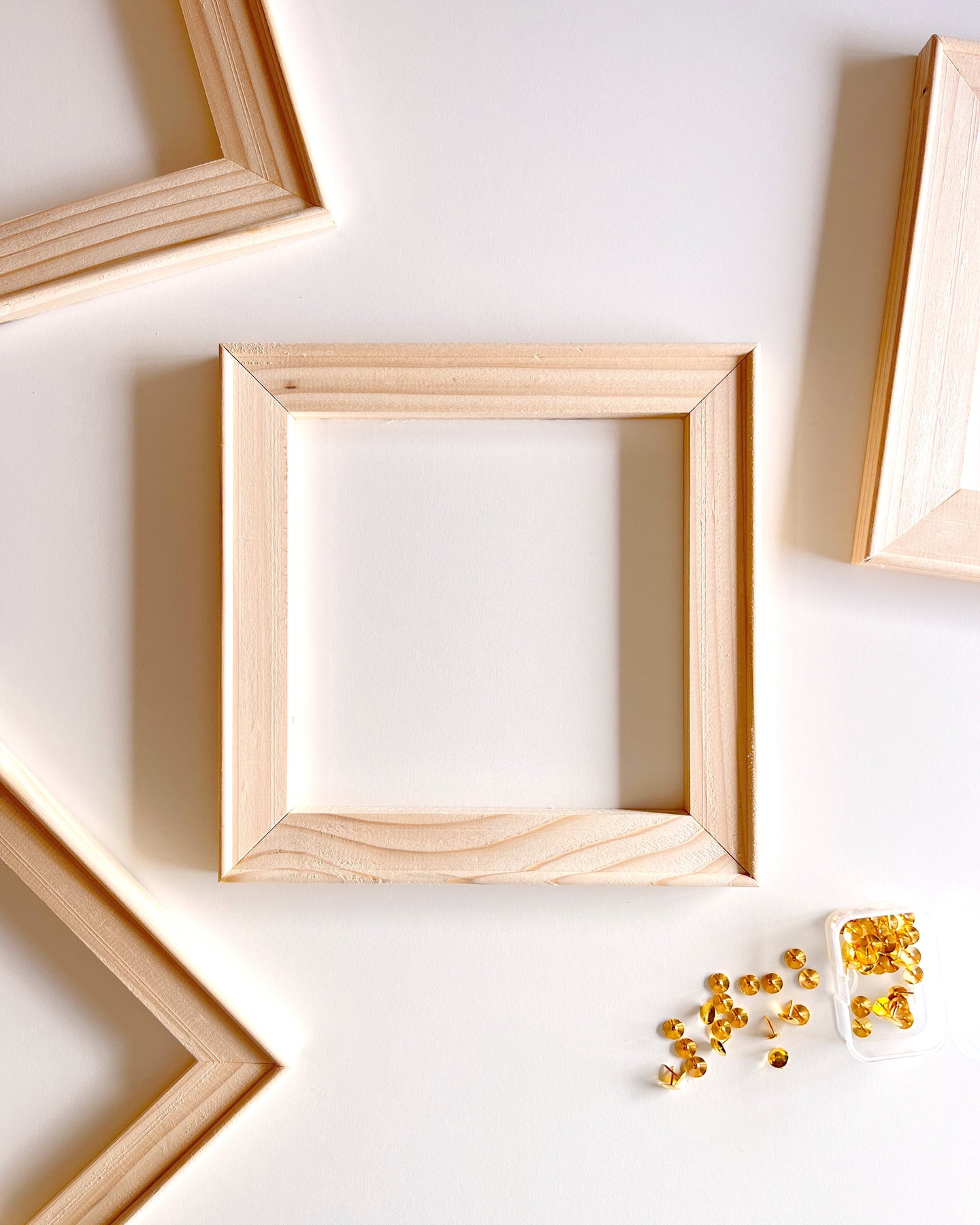 Wood Stretcher Frame for Needlepoint Projects – Unwind Studio