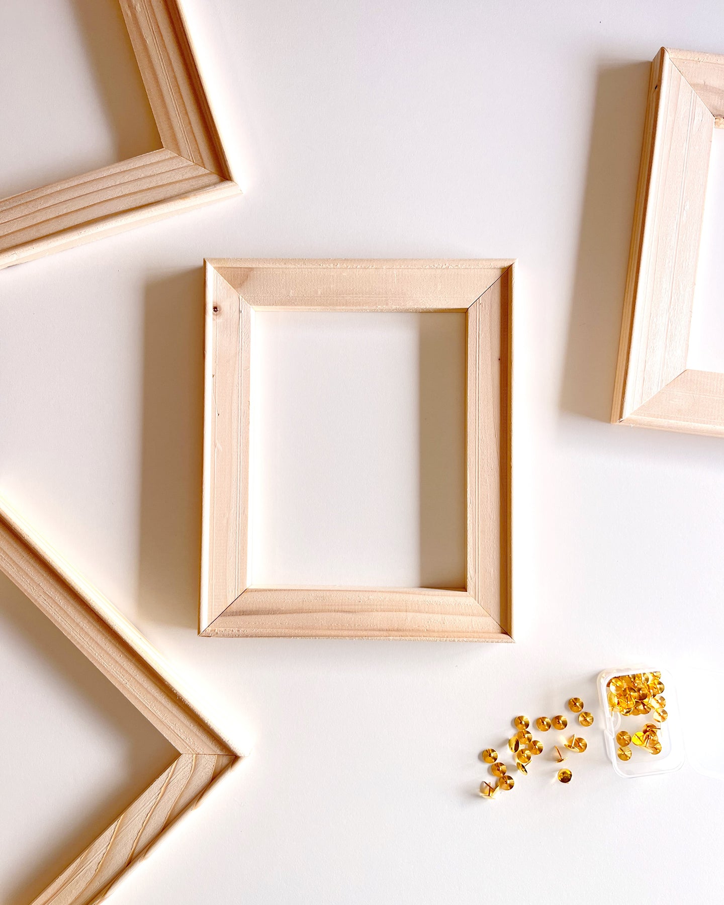 Wood Stretcher Frame for Needlepoint Projects – Unwind Studio